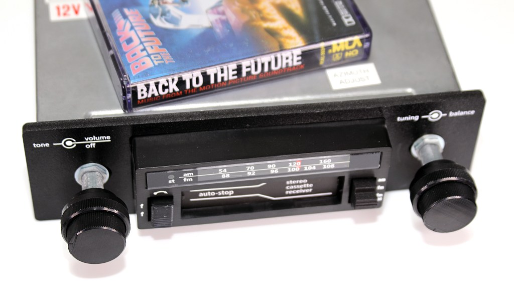 Guide to BTTF DeLorean Time Machine Coustic Car Radio Replica